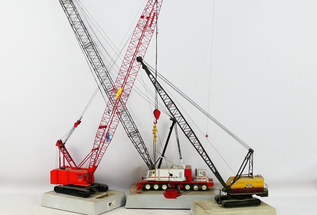 CCM American 1:48 scale Cranes | British Toy Auctions